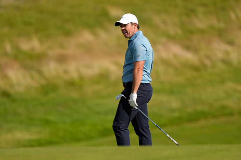Rory McIlroy fades at the US Open with 5 bogeys late after a three-hole ...