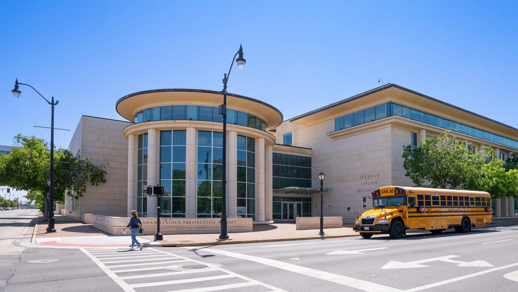 5 remarkable libraries across Illinois
