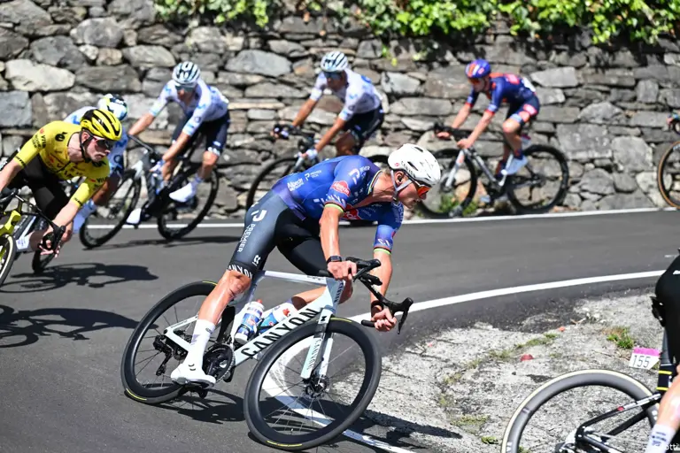 Zonneveld explains Van der Poel's brilliant time trial: 'You simply can ...