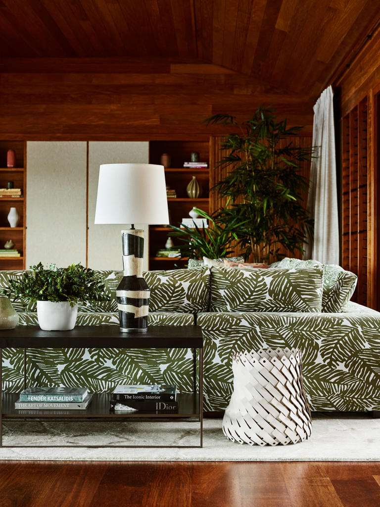 6 things to put behind a sofa in a small living room to maximize every ...