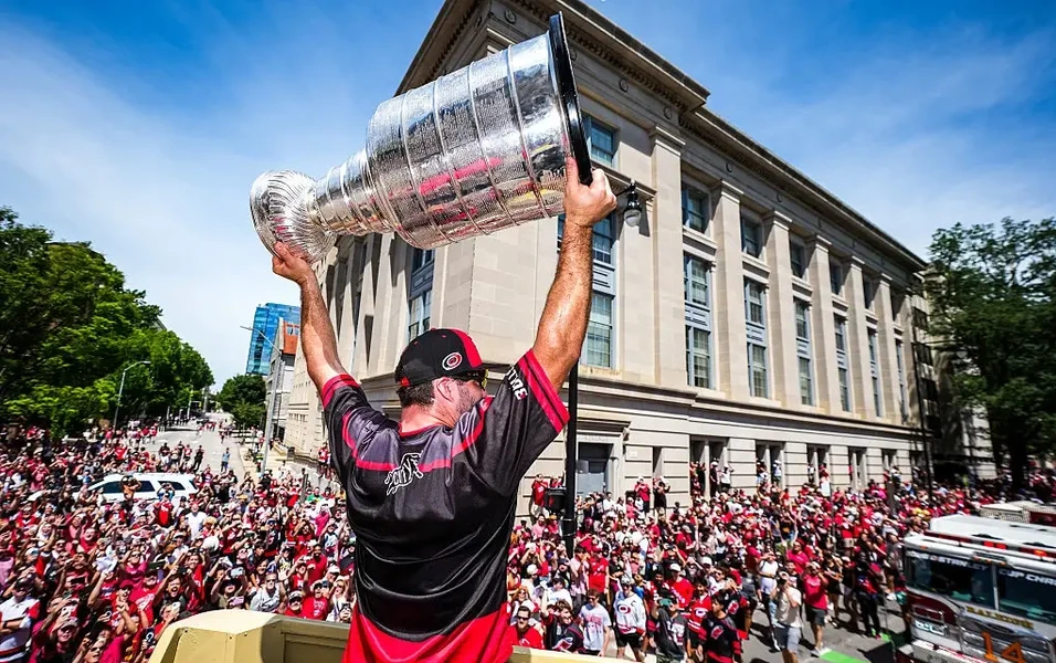 Hurricanes parade draws record 150,000 in Raleigh