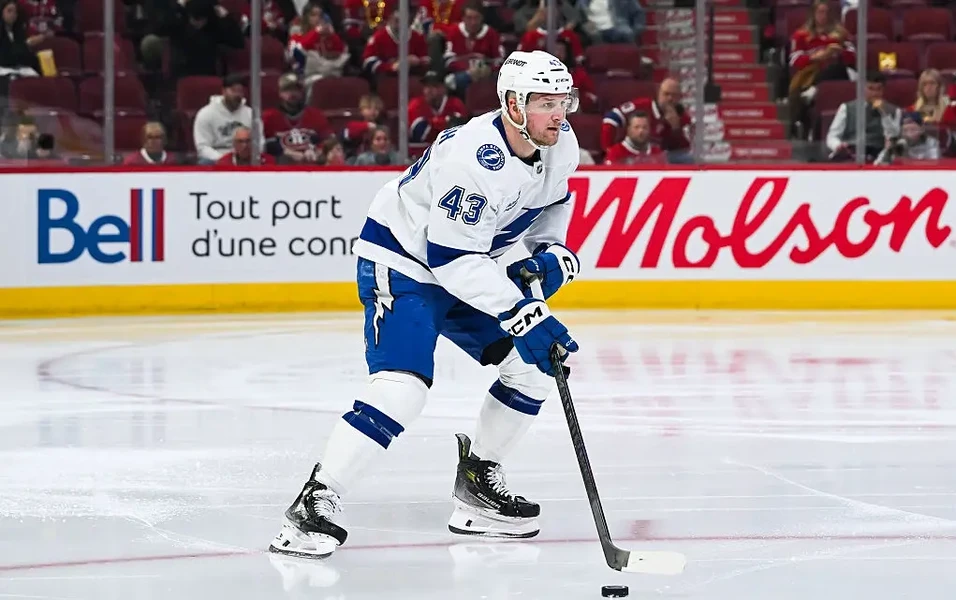 Maple Leafs acquire Raddysh in $68M, 8-year sign-and-trade