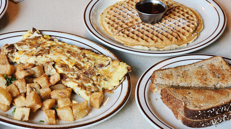 Not Texas Roadhouse — the biggest sit-down chain restaurant in the US ...
