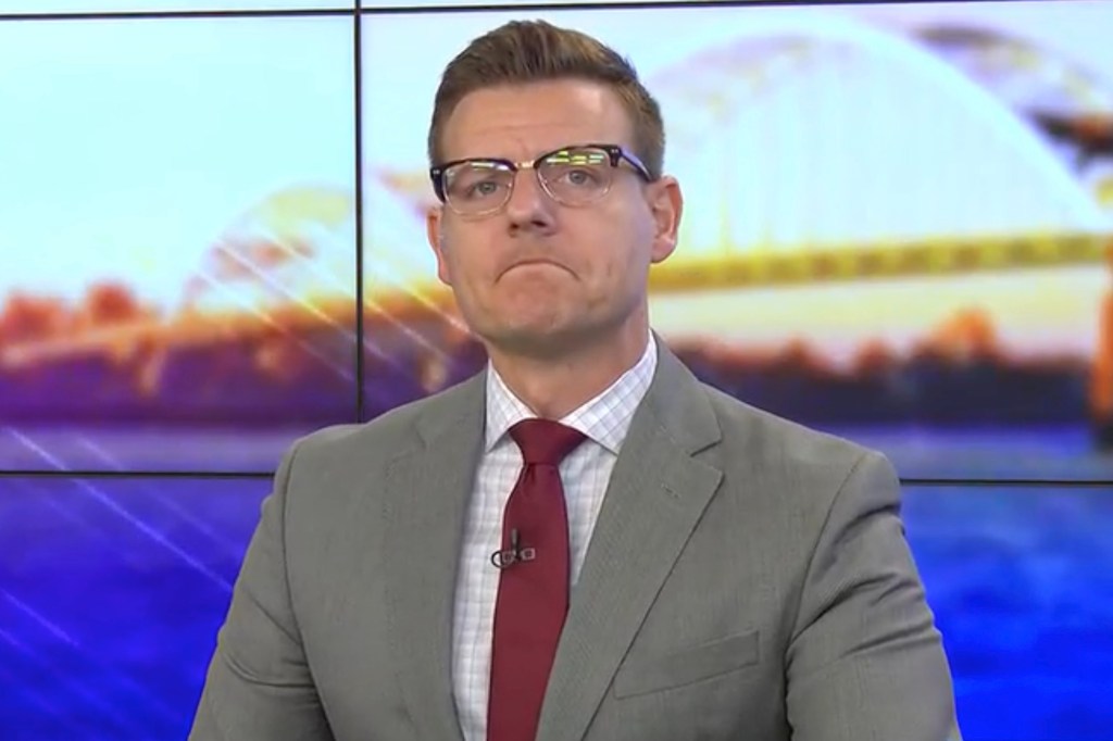 Emmy-winning TV anchor gets choked up as he quits job and journalism ...