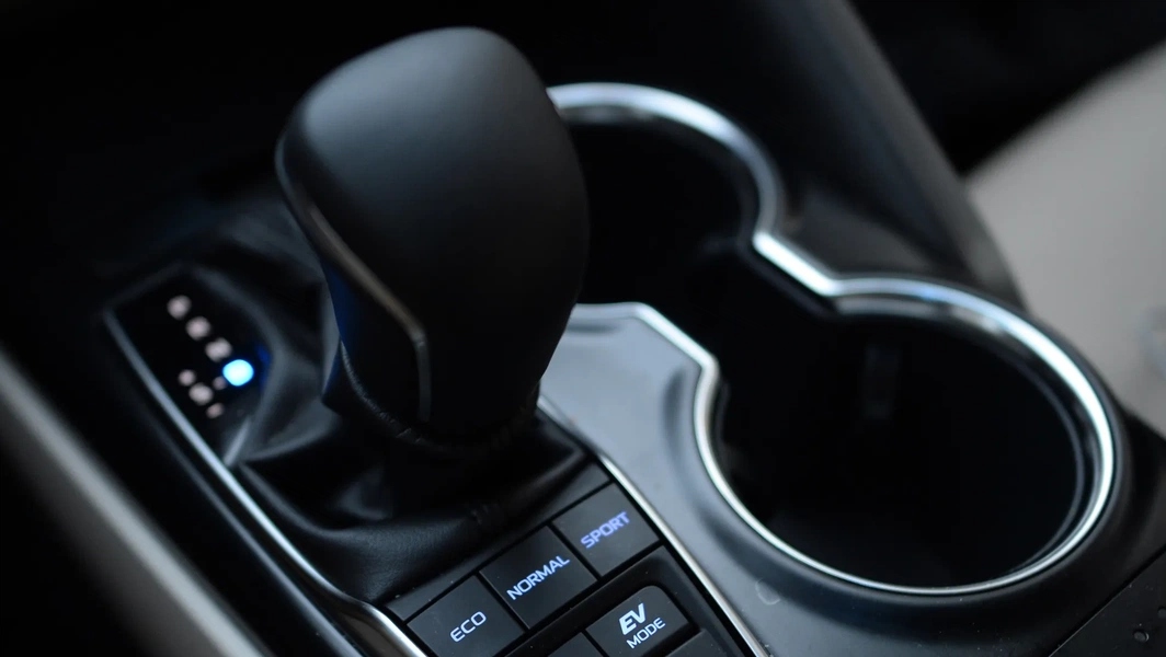 Understanding L and S gear shift modes
