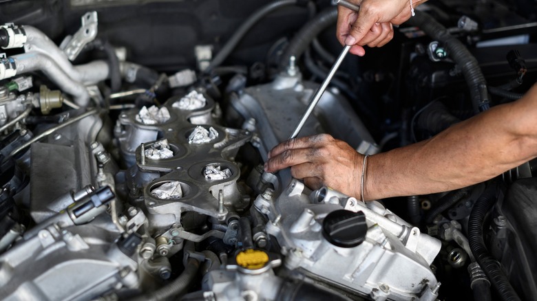 10 tools & supplies you'll need before starting an engine rebuild