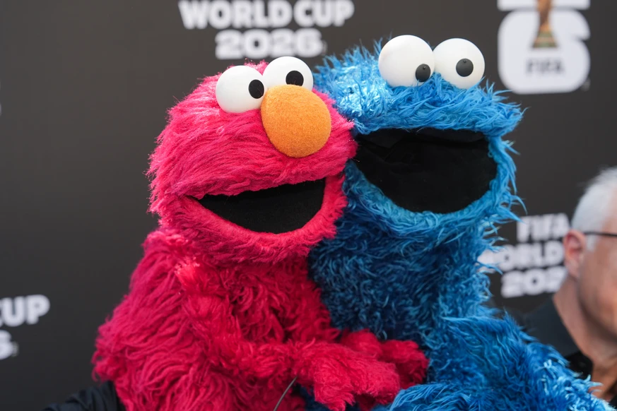 Warum Sesamstrassen-Elmo Angst vor den US-Fans hat