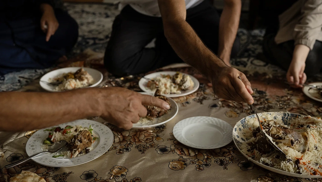 The global tradition of eating together