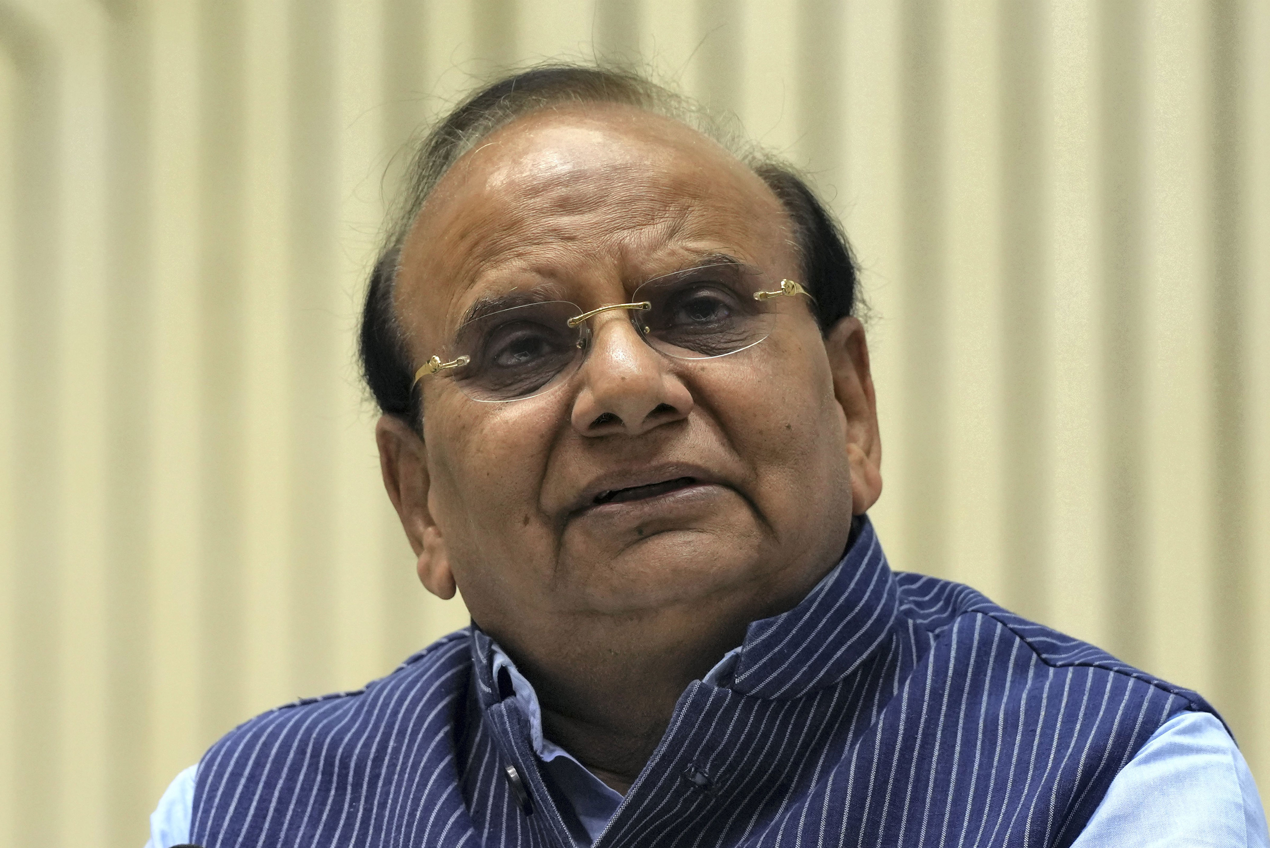 LG highlights governance, economy, environment initiatives in first 100 ...