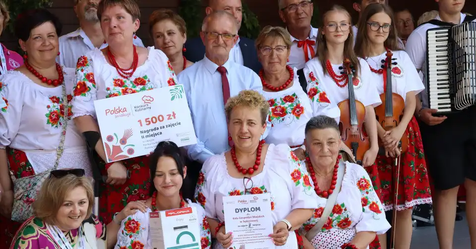 Polska smakuje w Wysowej: KGW Sędziszowa zawojowało jury królikiem w ...