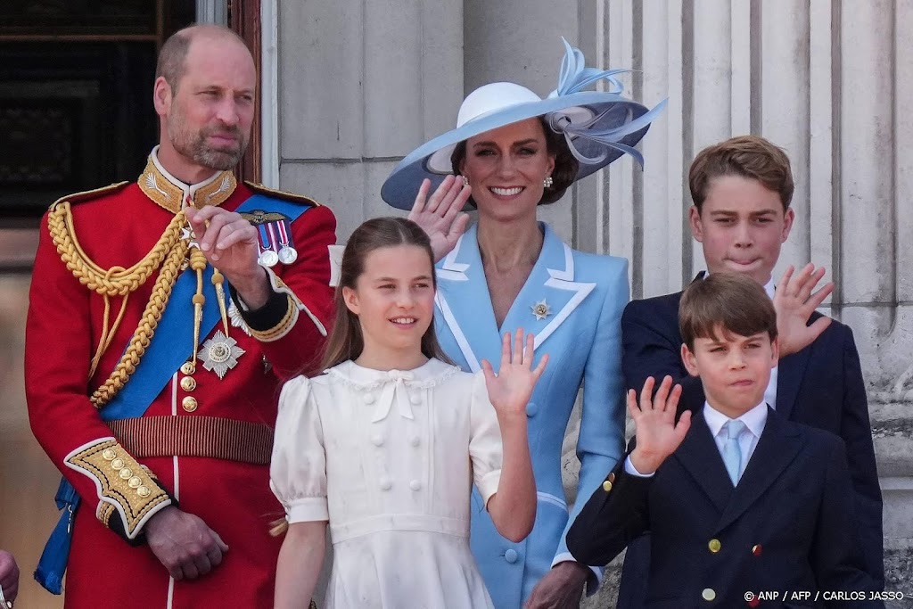 Catherine en kinderen feliciteren prins William met verjaardag