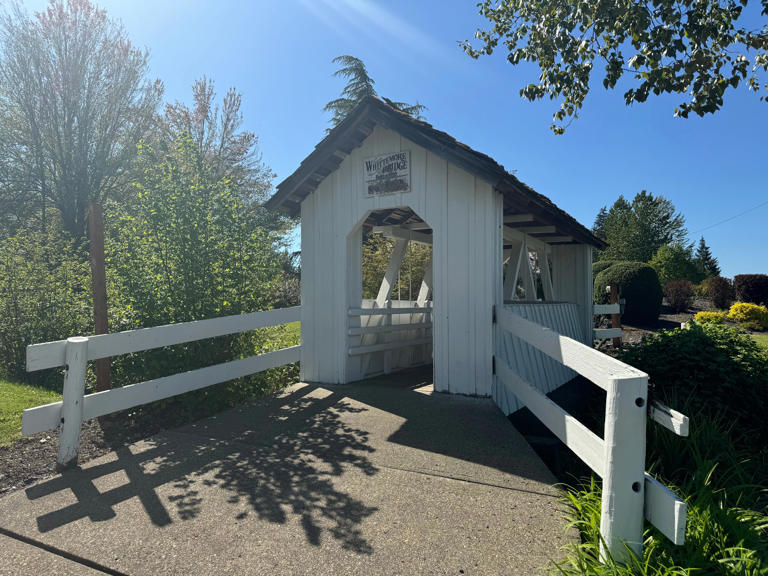 Take a tour of Oregon's 25 most iconic covered bridges