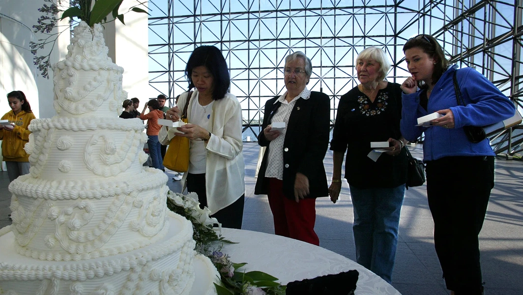 Recreating JFK and Jacqueline's 1953 wedding cake