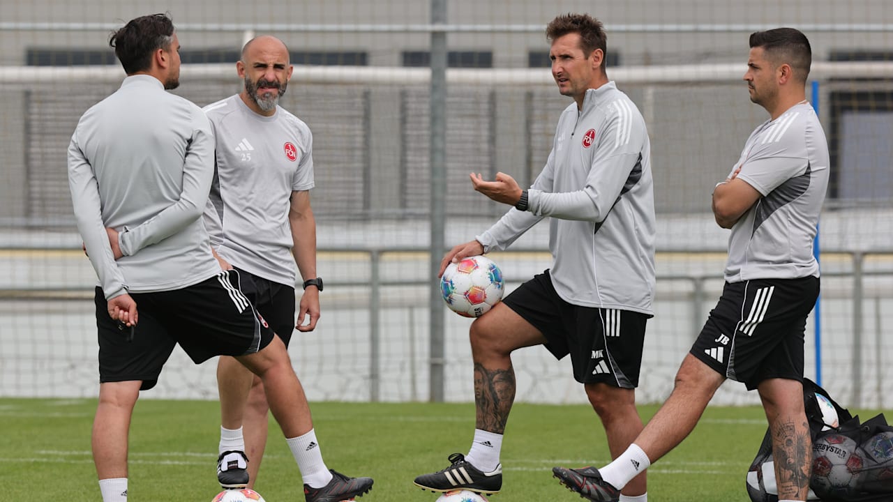 Schon 12 Veränderungen - Co-Trainer-Alarm! Bei Klose hält keiner lange ...