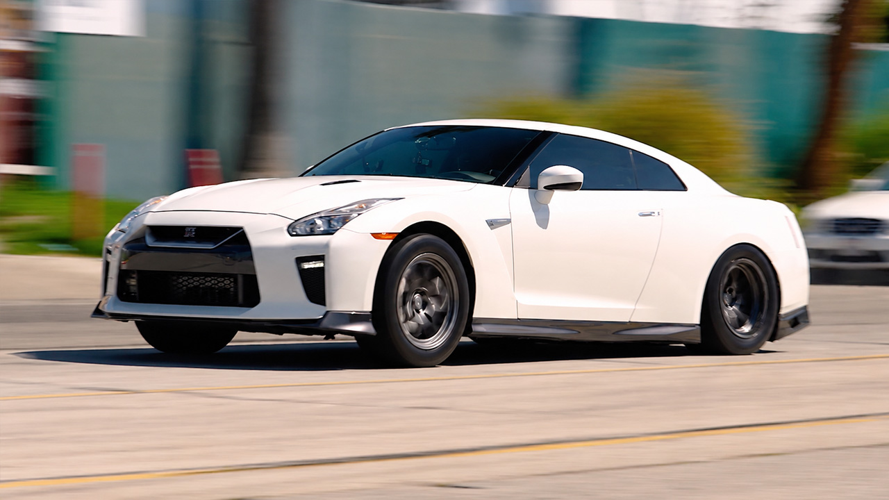 2,000 HP Nissan GT-R delivers brutal acceleration