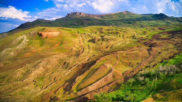 Noah's Ark 'is real,' claim researchers as huge hunt to find proof ...