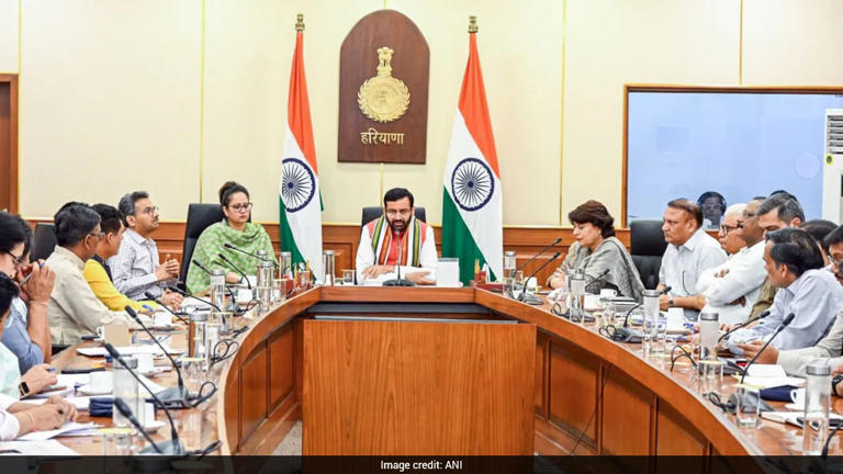 Haryana government to make yoga part of HSSC, HPSC exams, key component ...