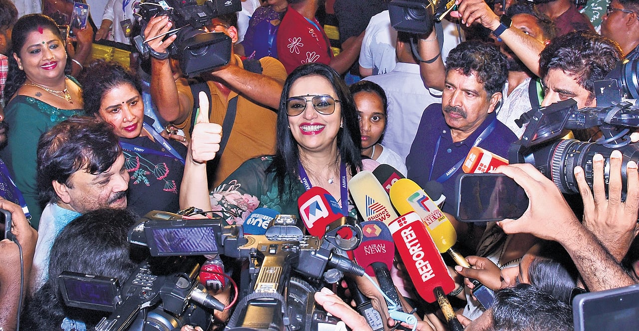 Shwetha Menon quits AMMA, entire executive committee steps down