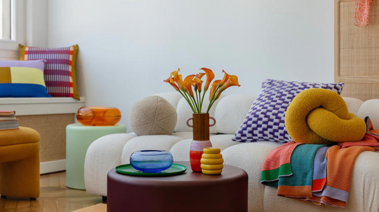This once-hated color is becoming a cozy home decor staple all over again