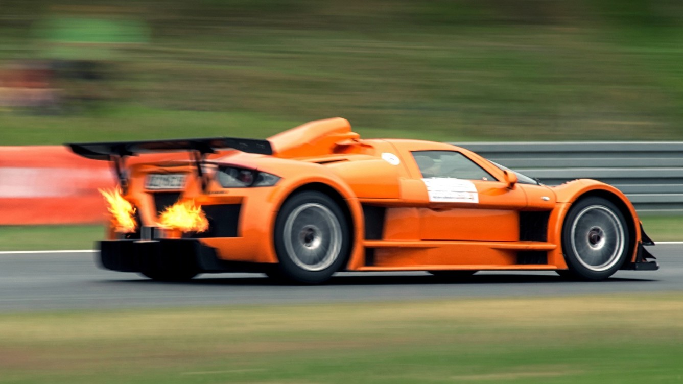 High-performance action with the Gumpert Apollo