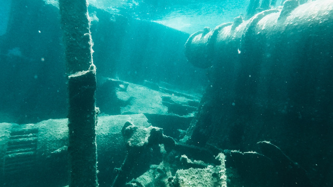 A vast stone grid off Cuba sits in water too deep for any culture we ...