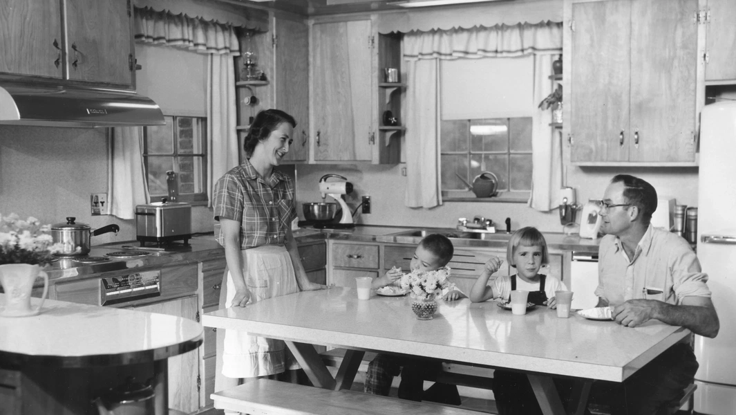 16 key differences between Amish and Mennonites