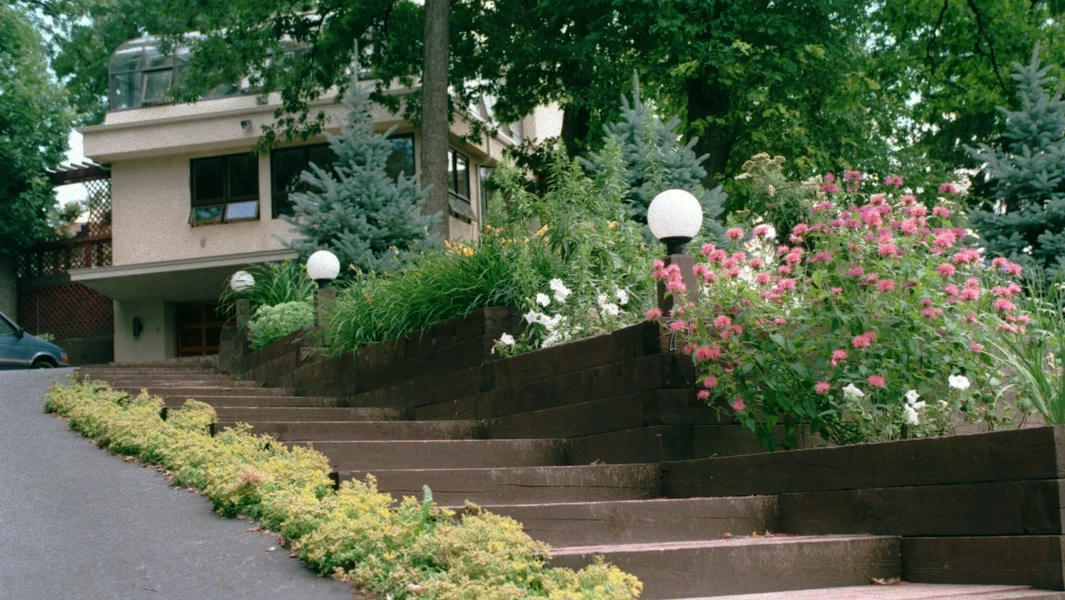 13 smart landscaping ideas for sloped yards