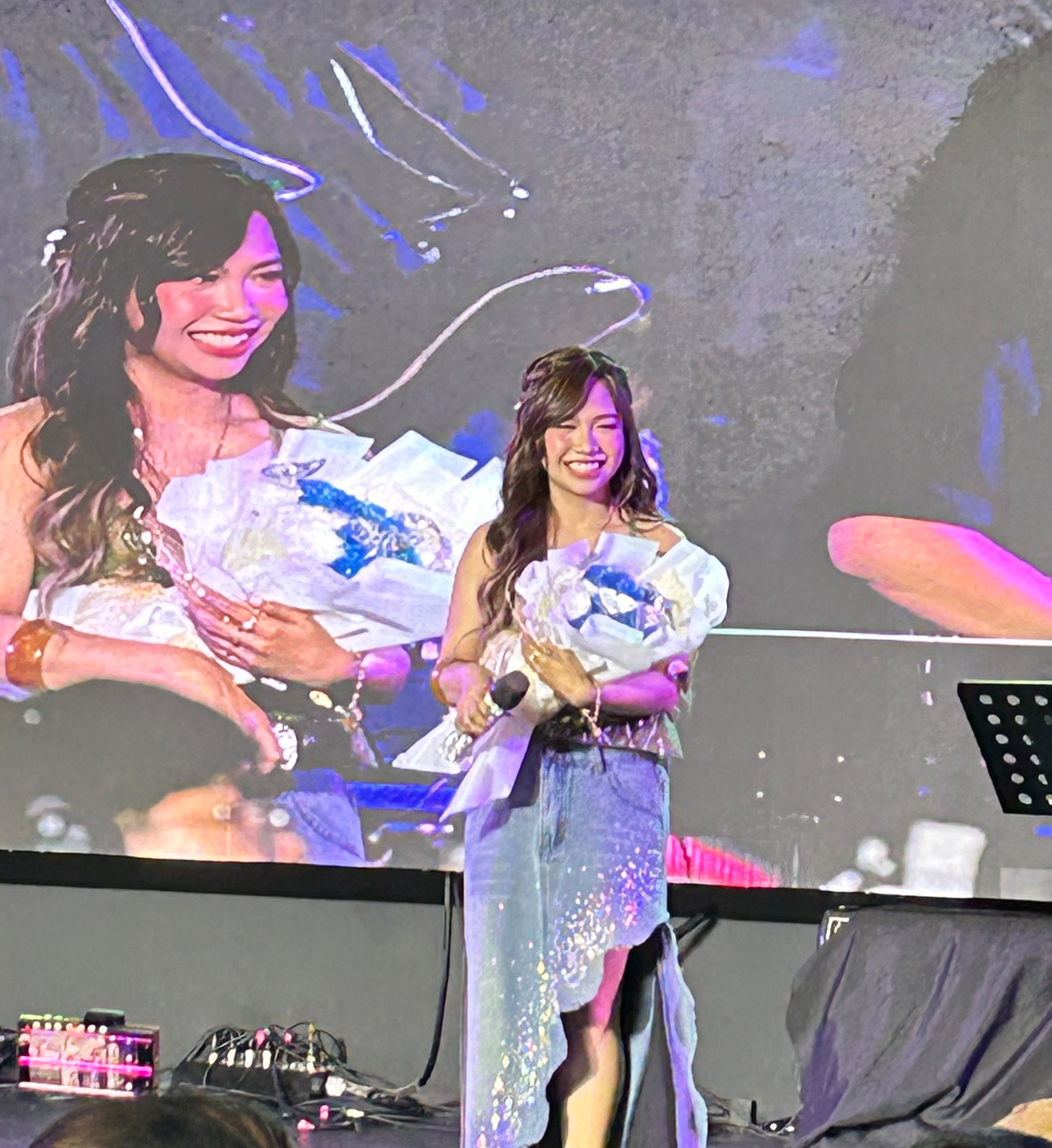 Singer Isha Ponti holds debut concert