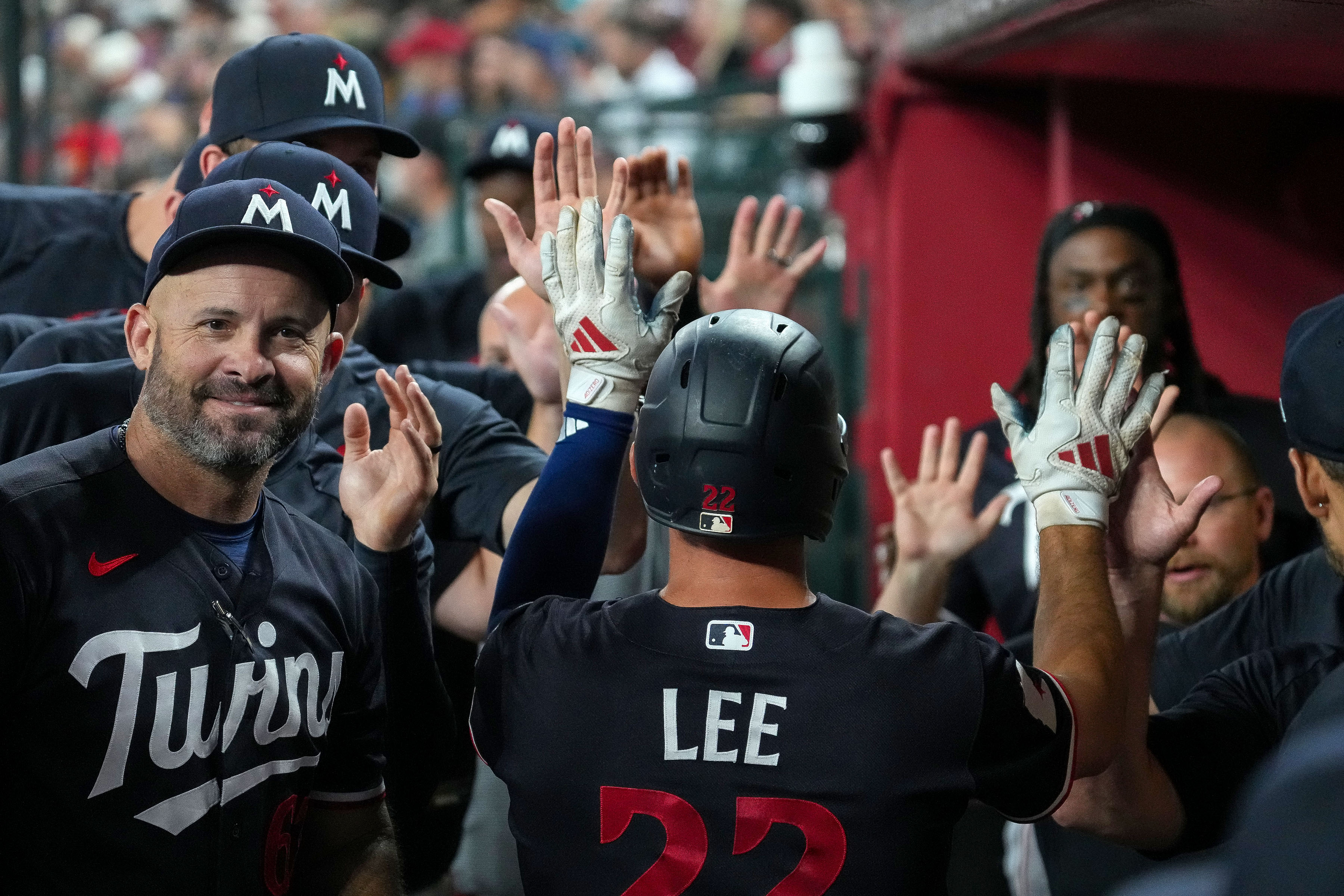 Buxton hits grand slam in 10-run inning, Twins rout Diamondbacks 16-8