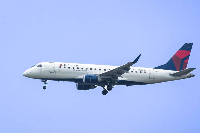 Panic at Boston airport as Delta plane forced to abort landing to avoid ...
