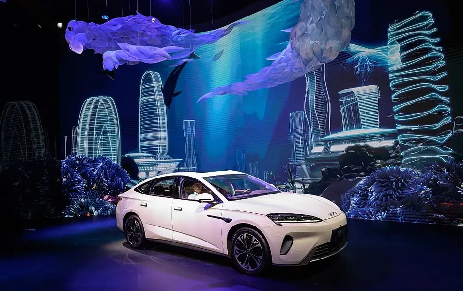 China’s tougher PHEV rules challenge Western automakers’ range limits