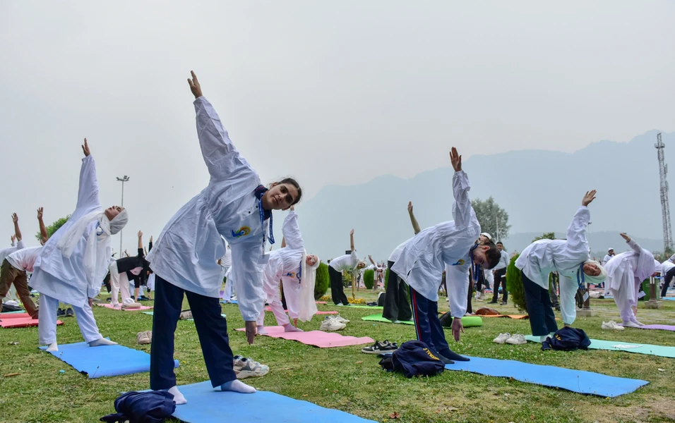 Thousands mark Yoga Day with mass events across J&K