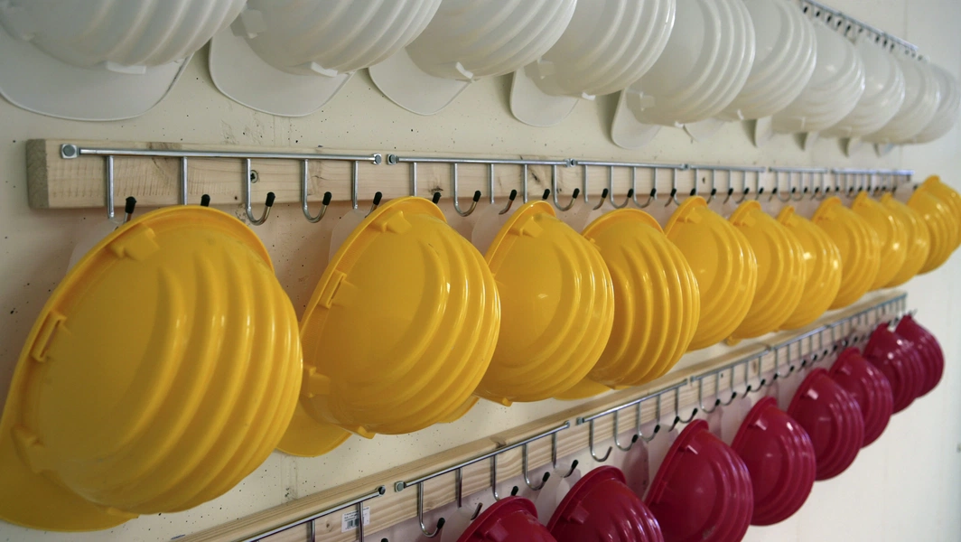 Understanding hard hat color codes