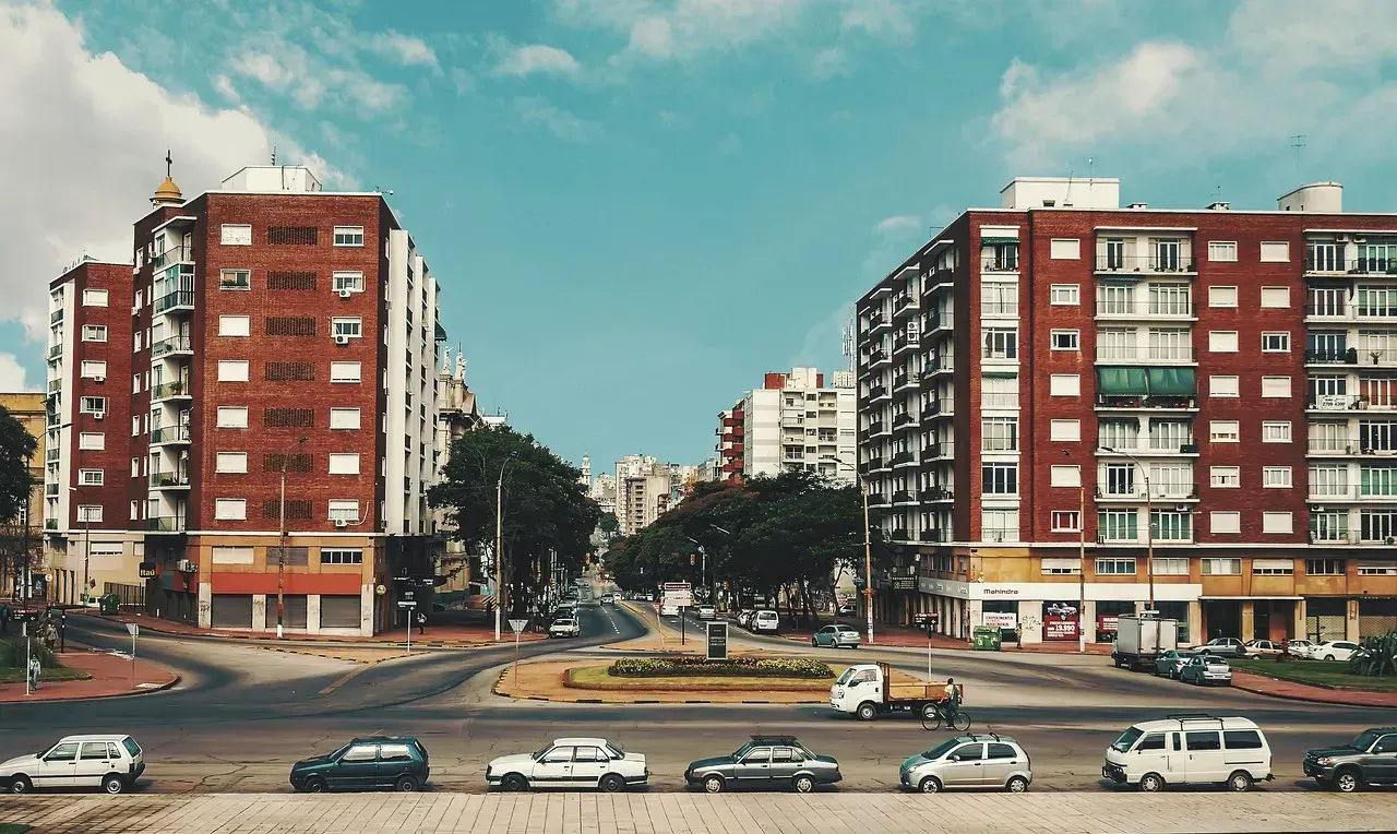 How safe is South America from earthquakes and floods? Ranked safest to ...