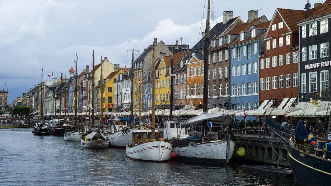 15 vibrant neighborhoods around the world