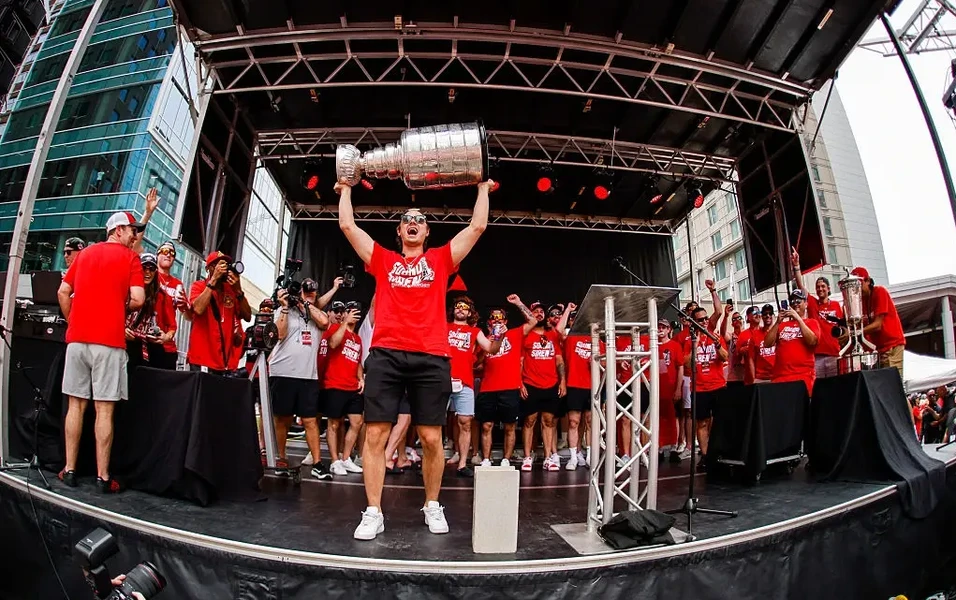 Hurricanes parade draws record 150,000 in Raleigh