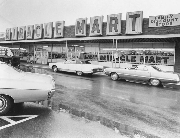 Readers miss Miracle Mart, Radio Shack and Click | Local history