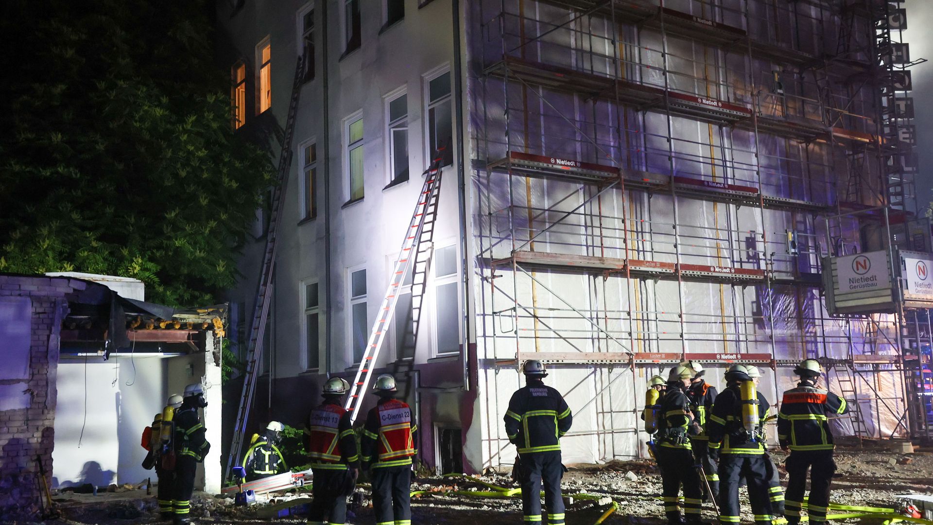 Hamburg: 14 Verletzte bei Brand in Hamburger Hotel