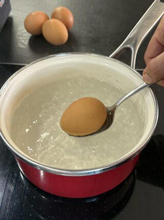 Uova barzotte: come cuocerle perfette con tuorlo cremoso