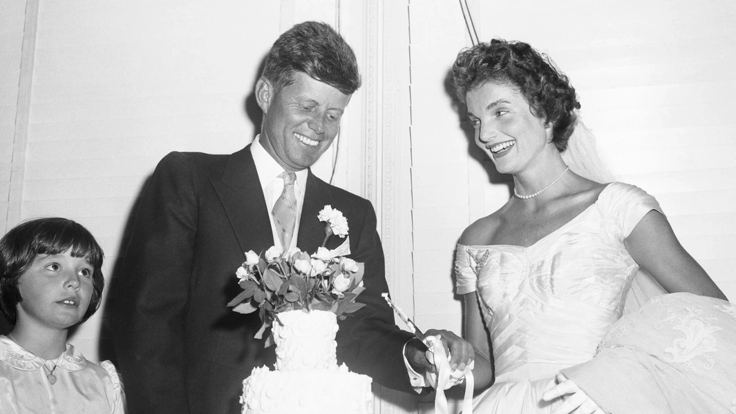 Recreating JFK and Jacqueline's 1953 wedding cake