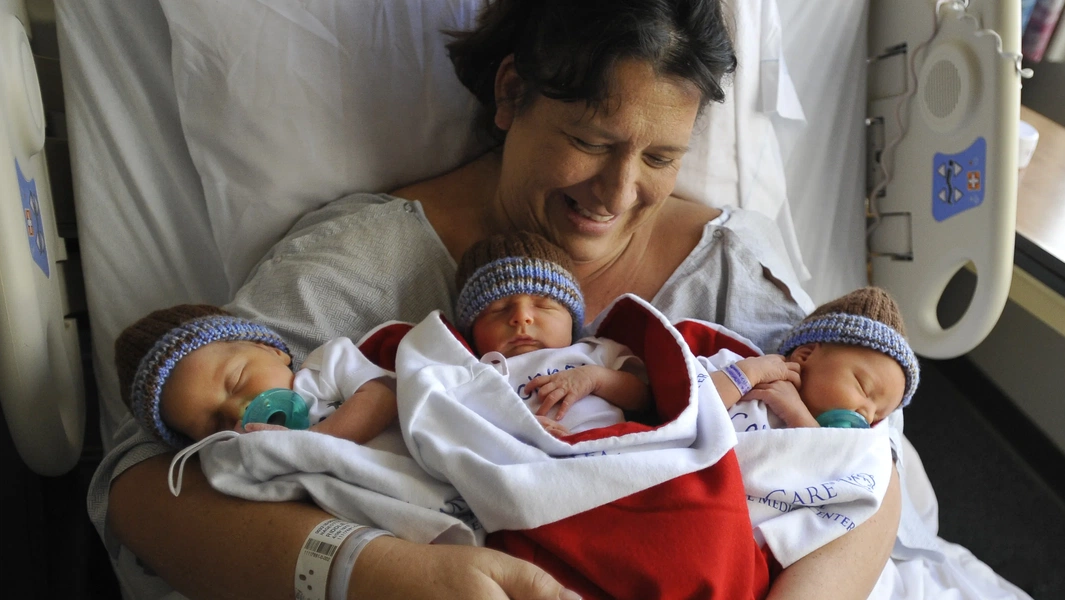Rare triplet births and declining US rates