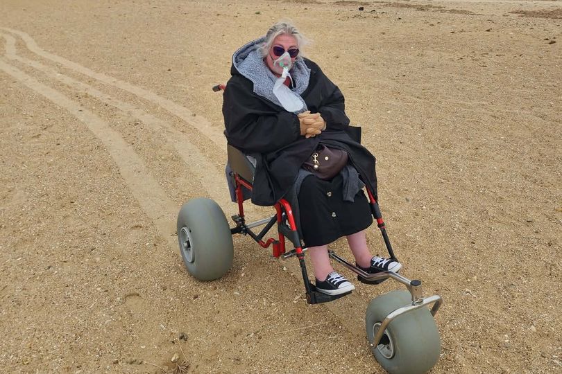 Woman, 45, 'given weeks to live' after contracting flu on dream holiday ...