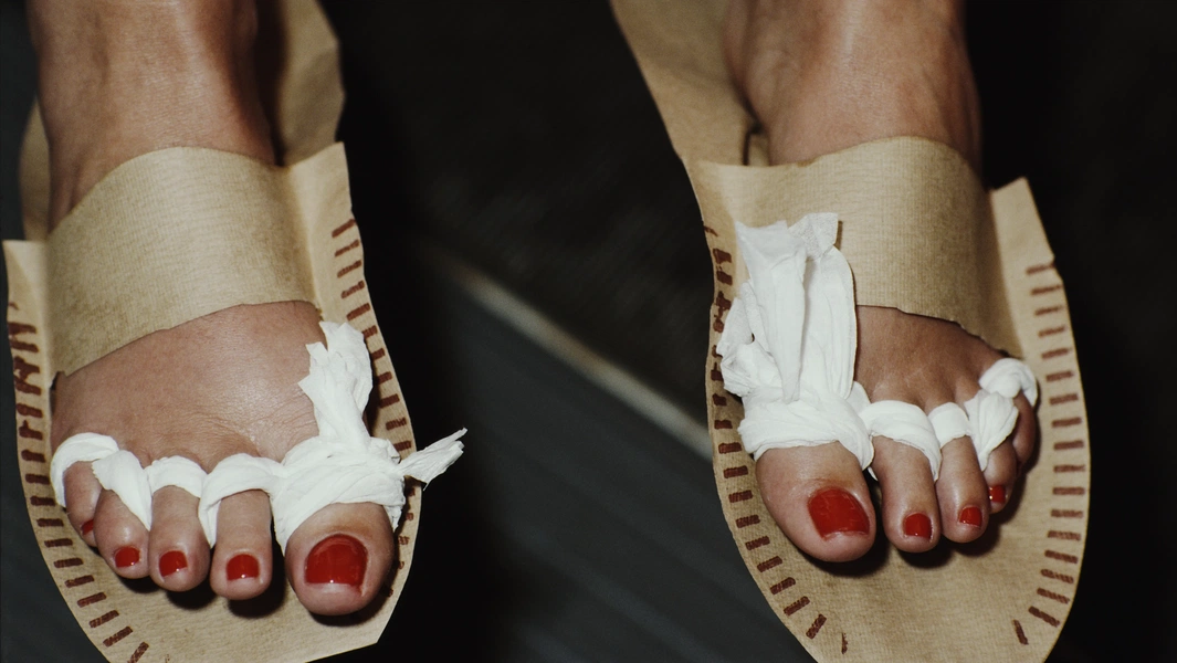 6 vacation nail trends for summer 2026