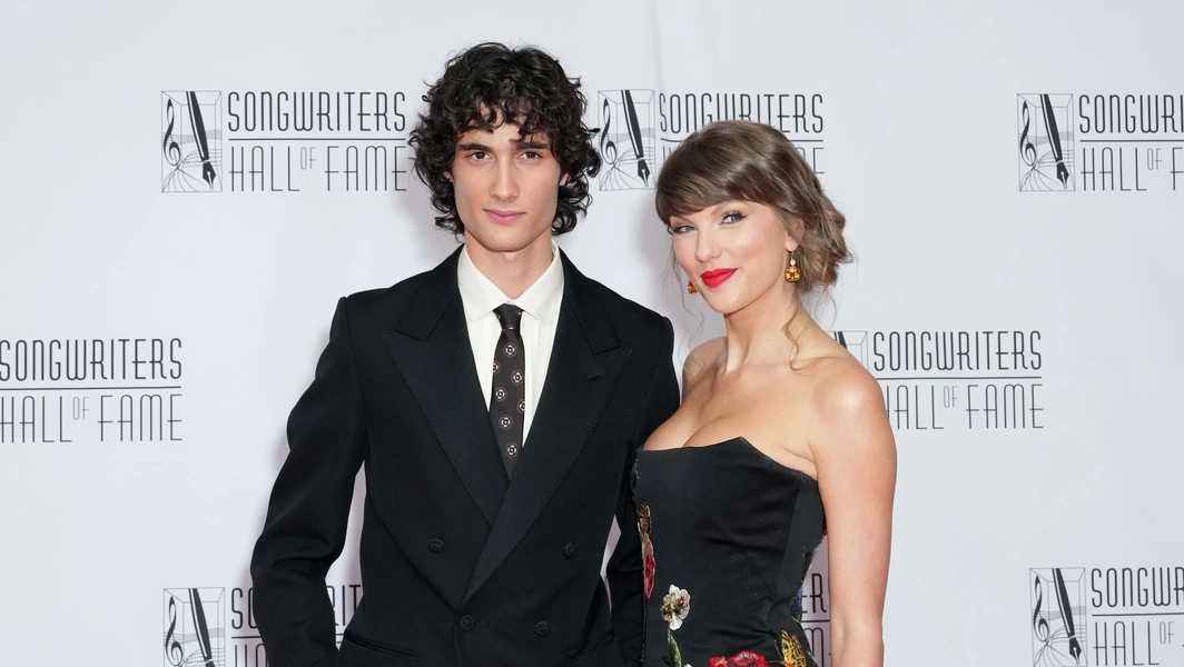 Taylor Swift and Sombr’s Growing Friendship