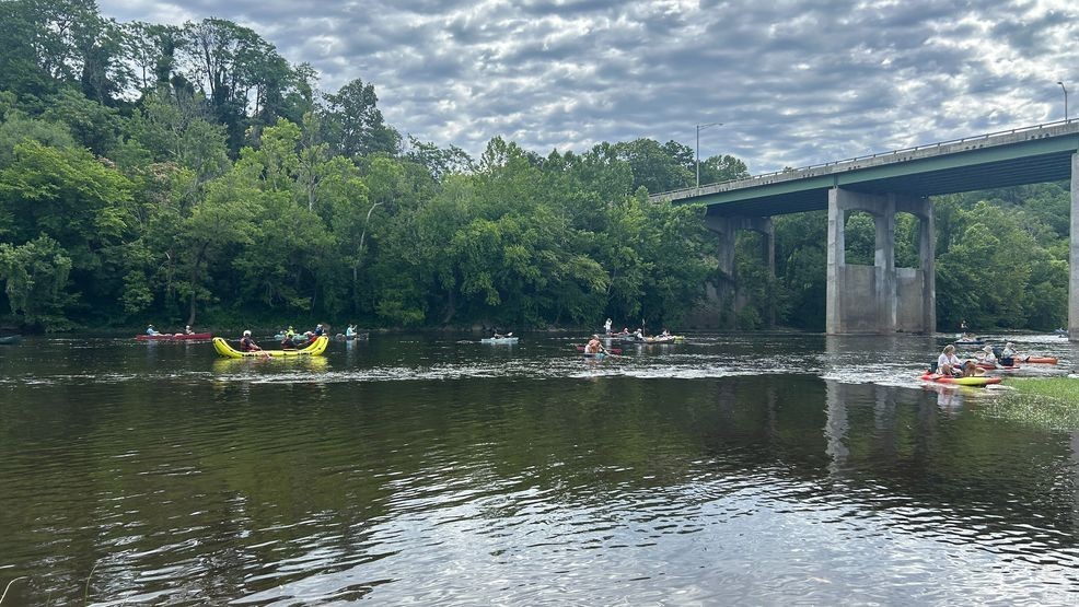 Historic batteau journey begins on James River, carrying Virginia ...