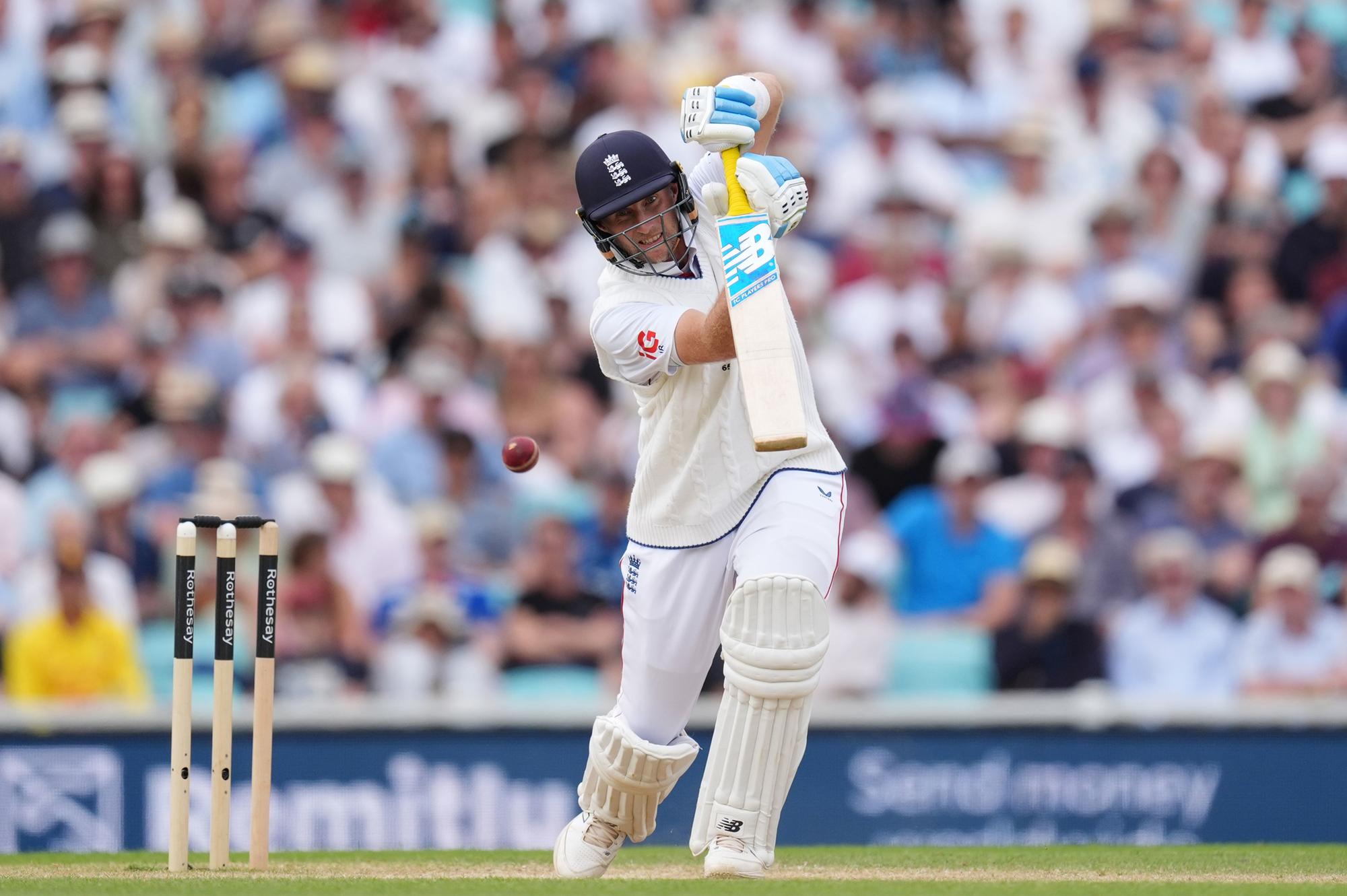 Joe Root reaches two more landmarks as England send SOS to Ben Stokes