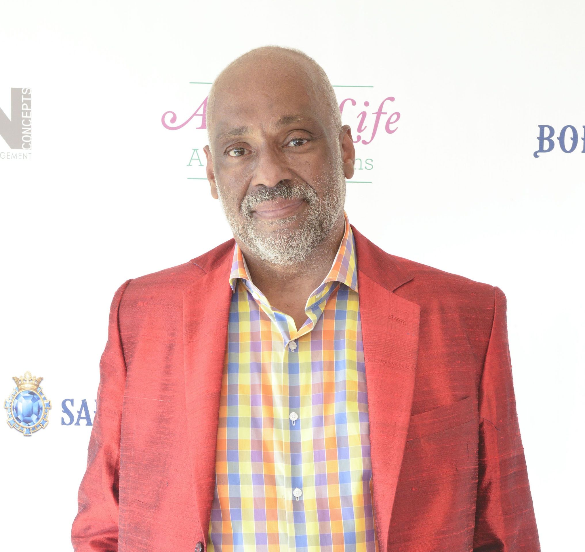 Daniel "Danny" Simmons, artist, author, and philanthropist, dies at 72