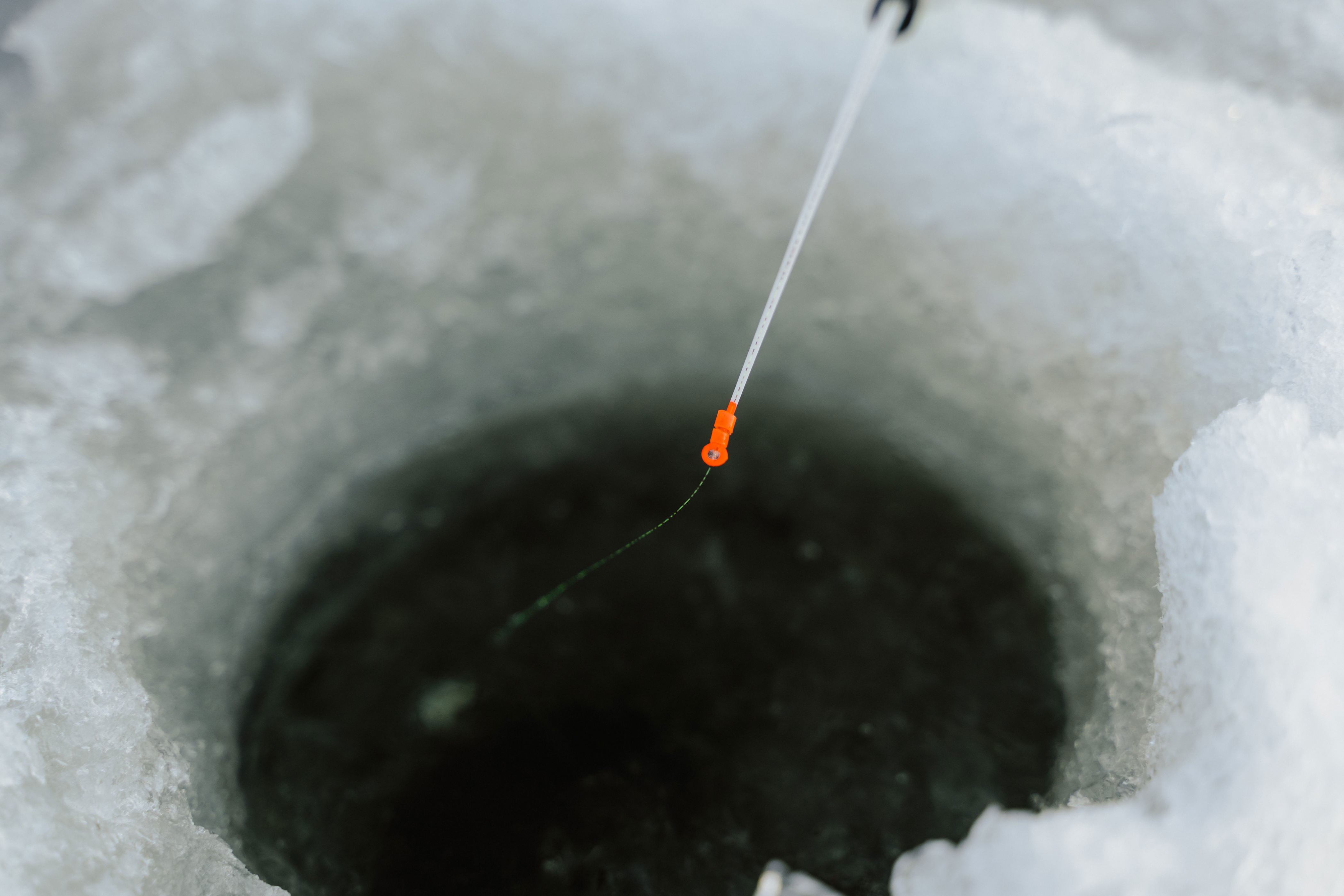 8 ice fishing tip-up setups that northern anglers say consistently ...