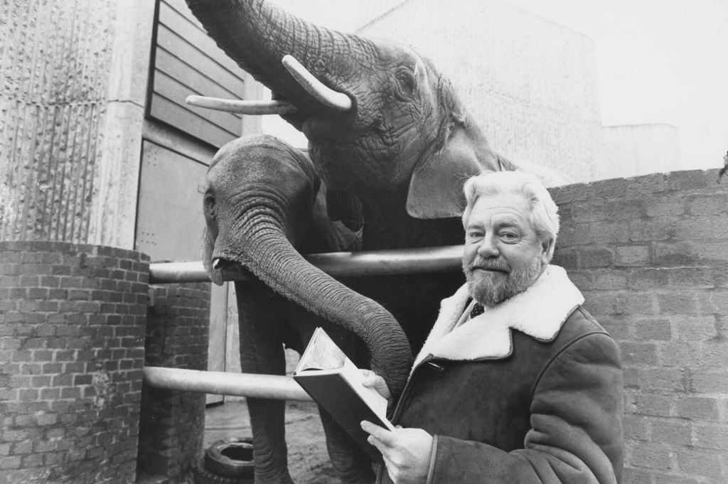 Utálta az állatkerteket Gerald Durrell, mégis saját parkot hozott létre