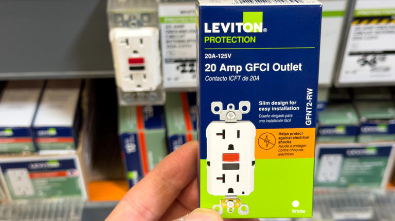 Can I use a 15 amp plug in a 20 amp circuit?
